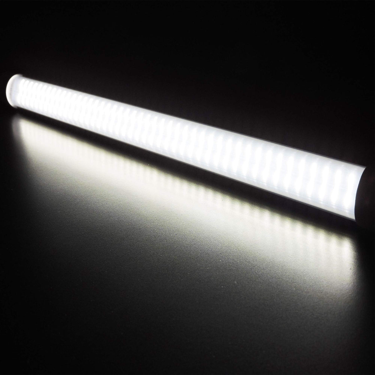 Leisure LED RV Light Bulb T8 18" Replacement, 600 Lumen Natural White ...