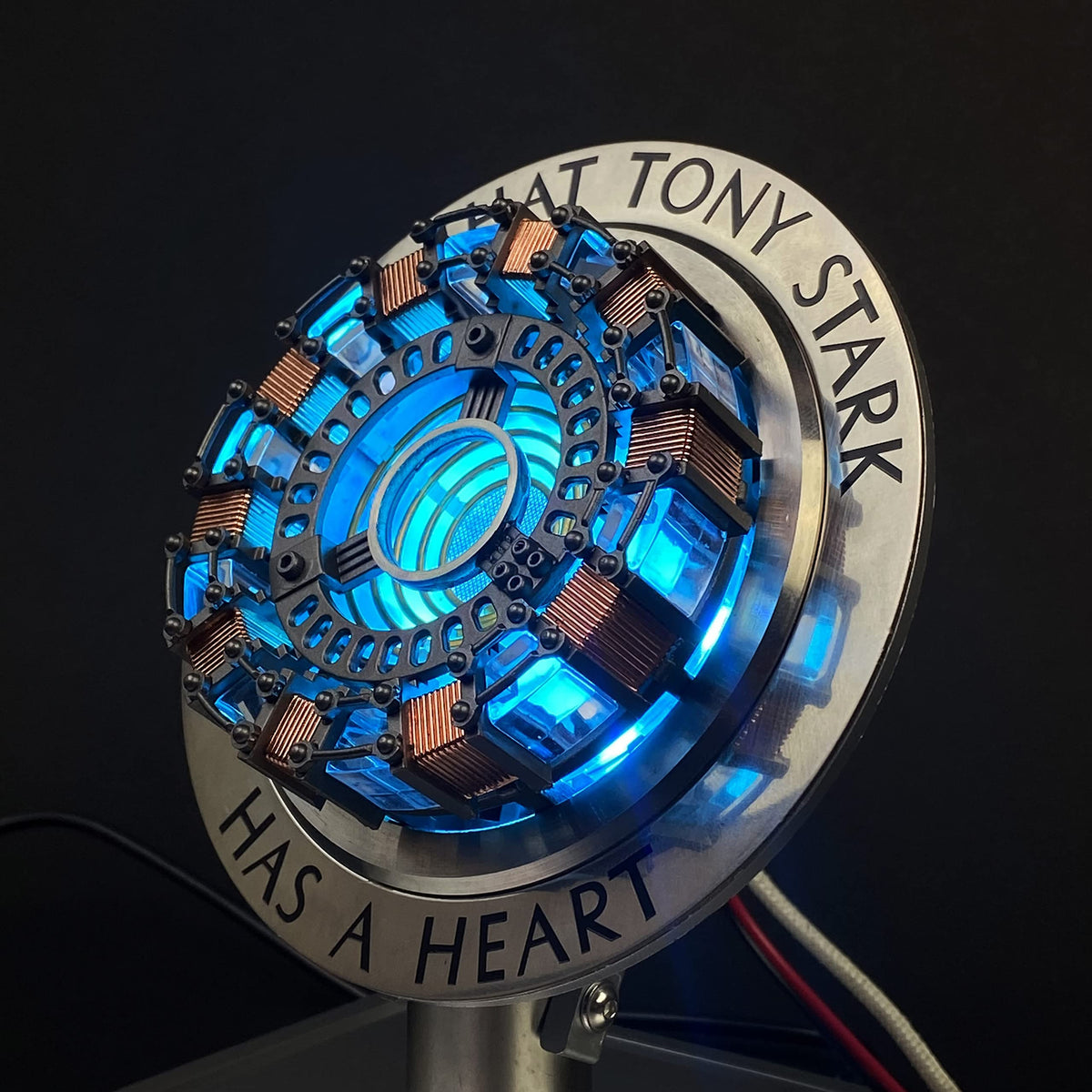 tkwser Iron Man Arc Reactor Model ARC1 with LED Light, USB Connection ...